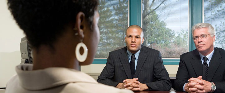 Discrimination à l'embauche : recours et sanctions (2025)